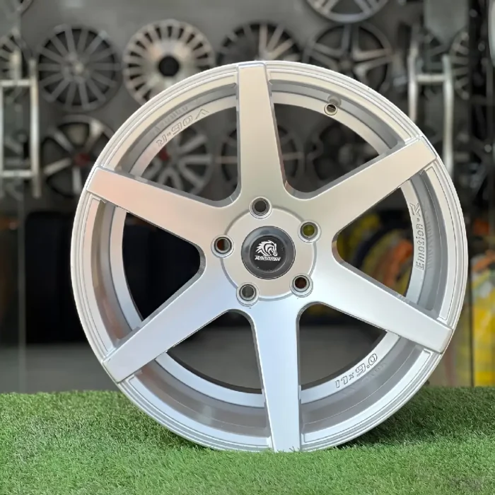 17 Inch Aftermarket Diamond Silver Apex Alloy Rim